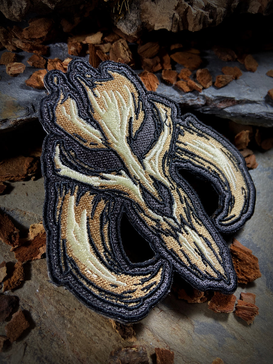 Ivory Mythosaur Embroidered Patch – AJNazzaro.com